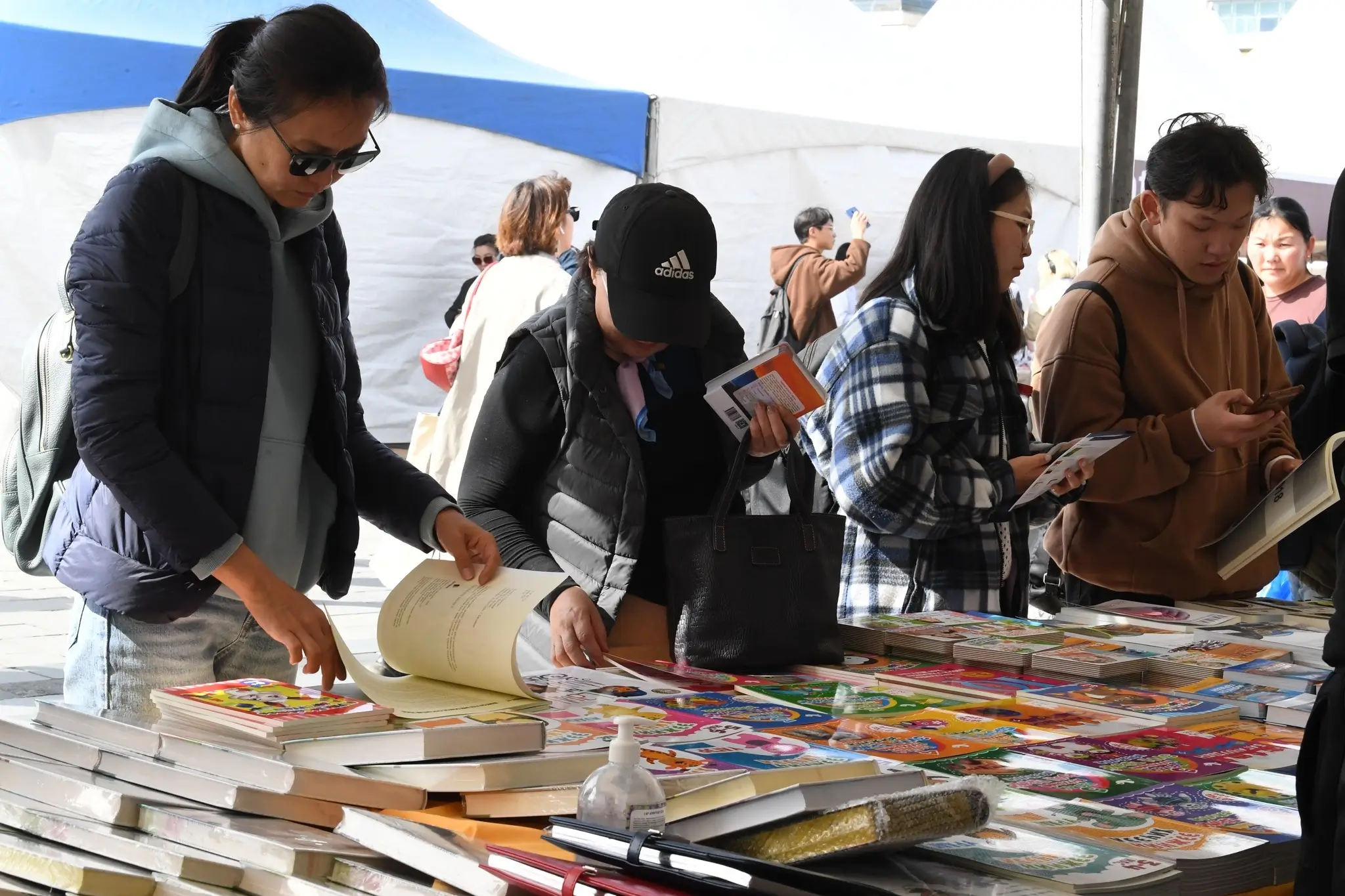 Үндэсний номын баяр энэ сарын 26 28 нд төв талбайд болно Serune Mn Ёс зүйтэй мэдээлнэ