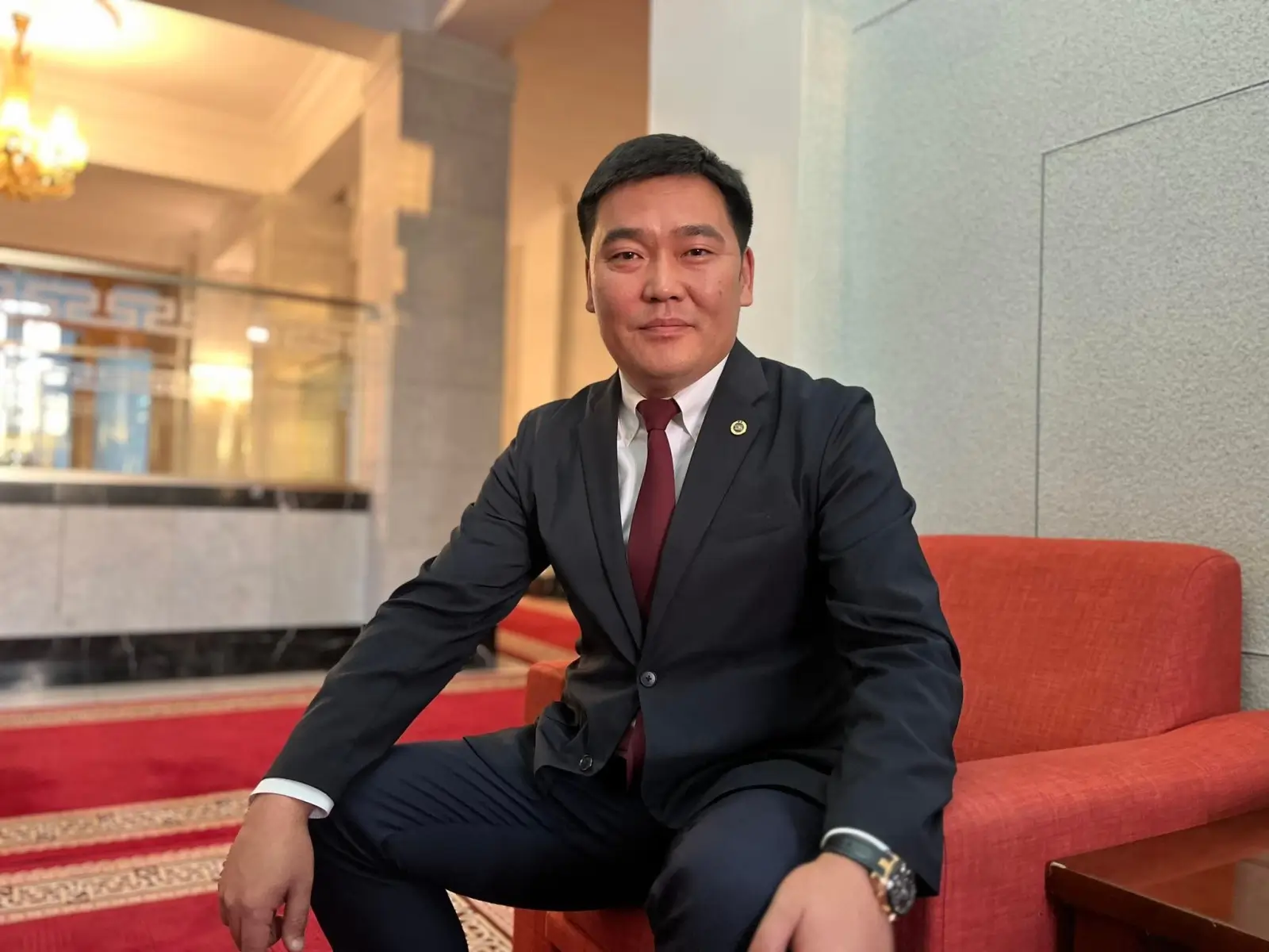 УУХҮЯ-ны ТНБД-ын үүрэг гүйцэтгэгч Б.Бямбадагвыг ажлаас нь чөлөөлжээ ...